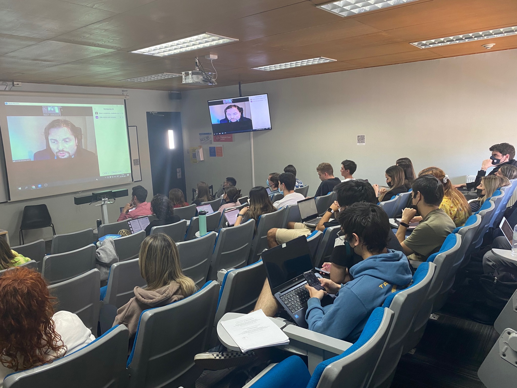 Lavin - Facultad de Derecho