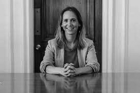 javiera-suazo - Facultad de Derecho