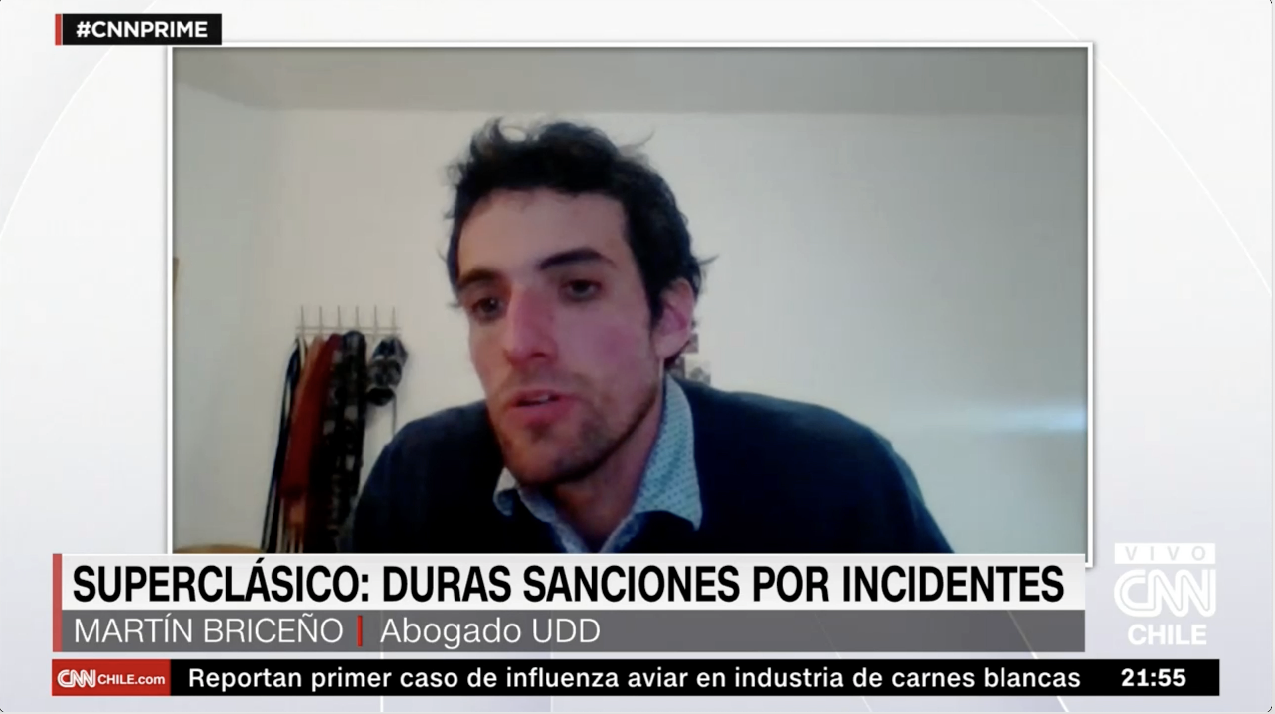 Martín Briceño es entrevistado en CNN Chile por violencia en los estadios - Facultad de Derecho