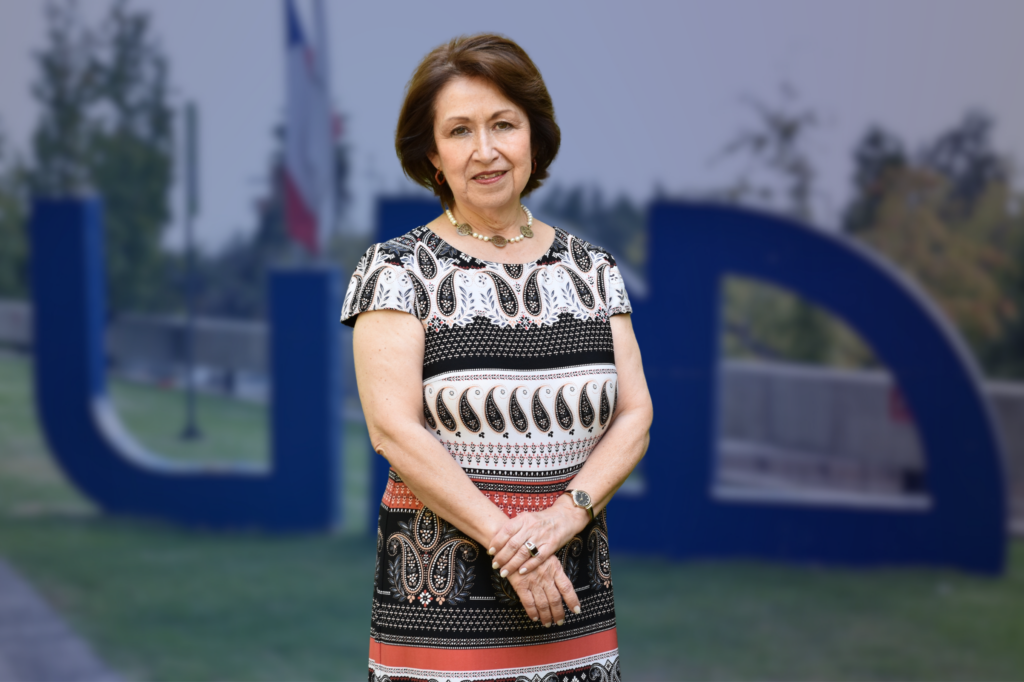 Marisol Peña, Directora del Centro de Justicia Constitucional UDD, se ...