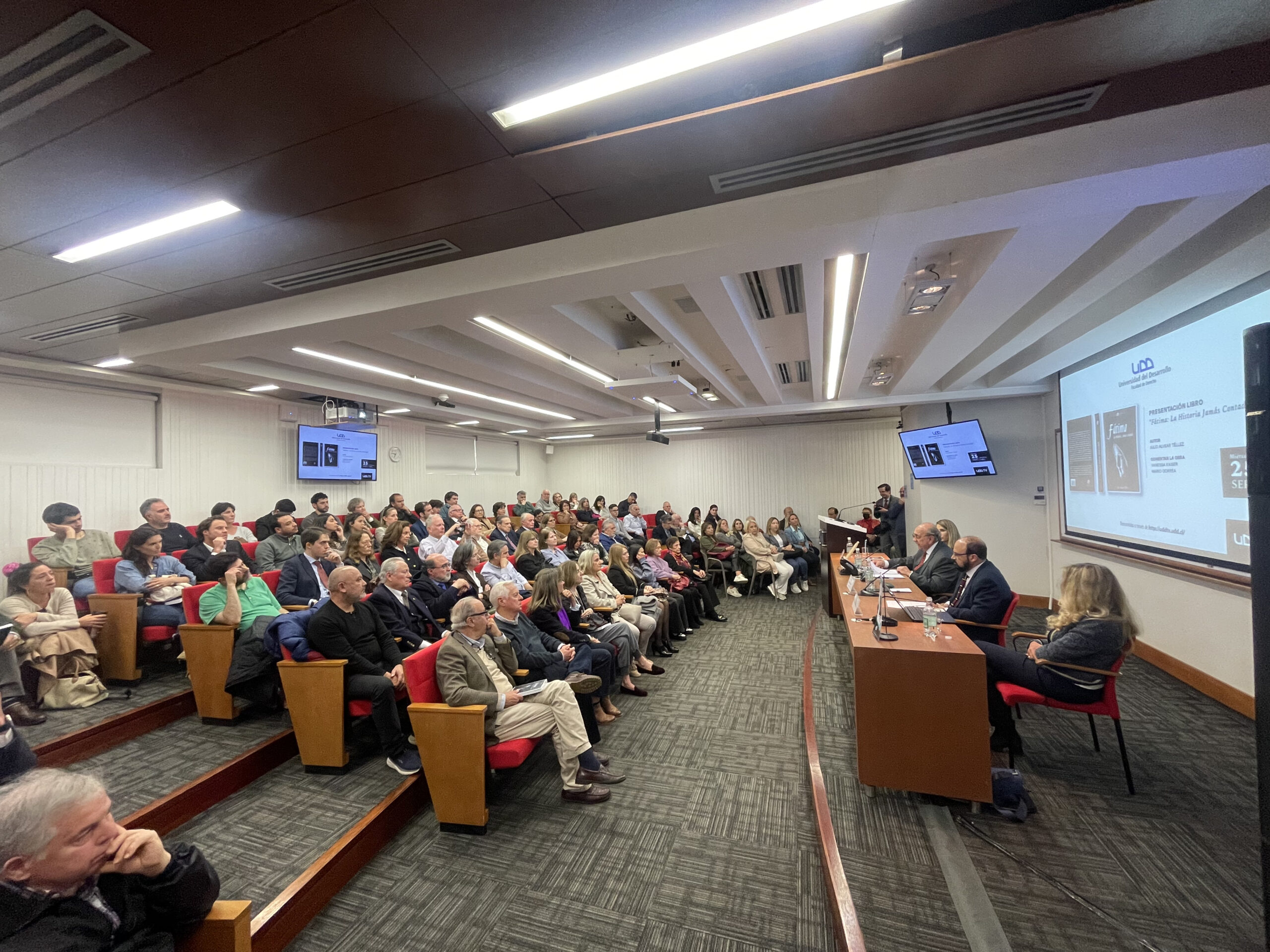 Éxito rotundo en el lanzamiento del libro "Fátima: La Historia Jamás ...